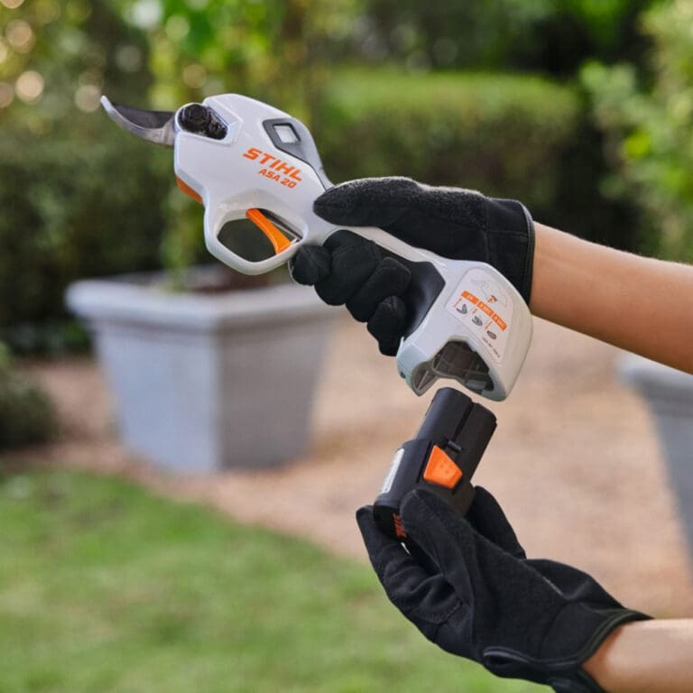 STIHL ASA 20 Cordless Secateurs - The Mower Supastore